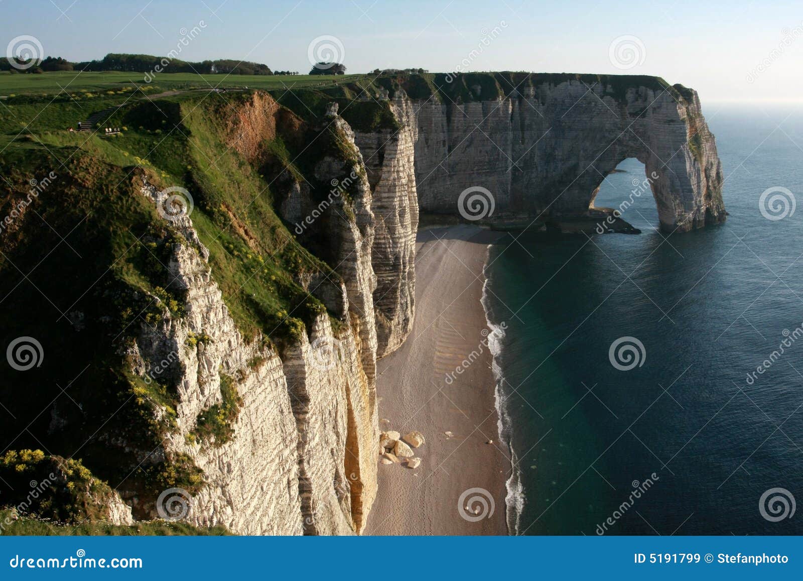 Cliffs and a natural arch stock image. Image of line, cliff - 5191799