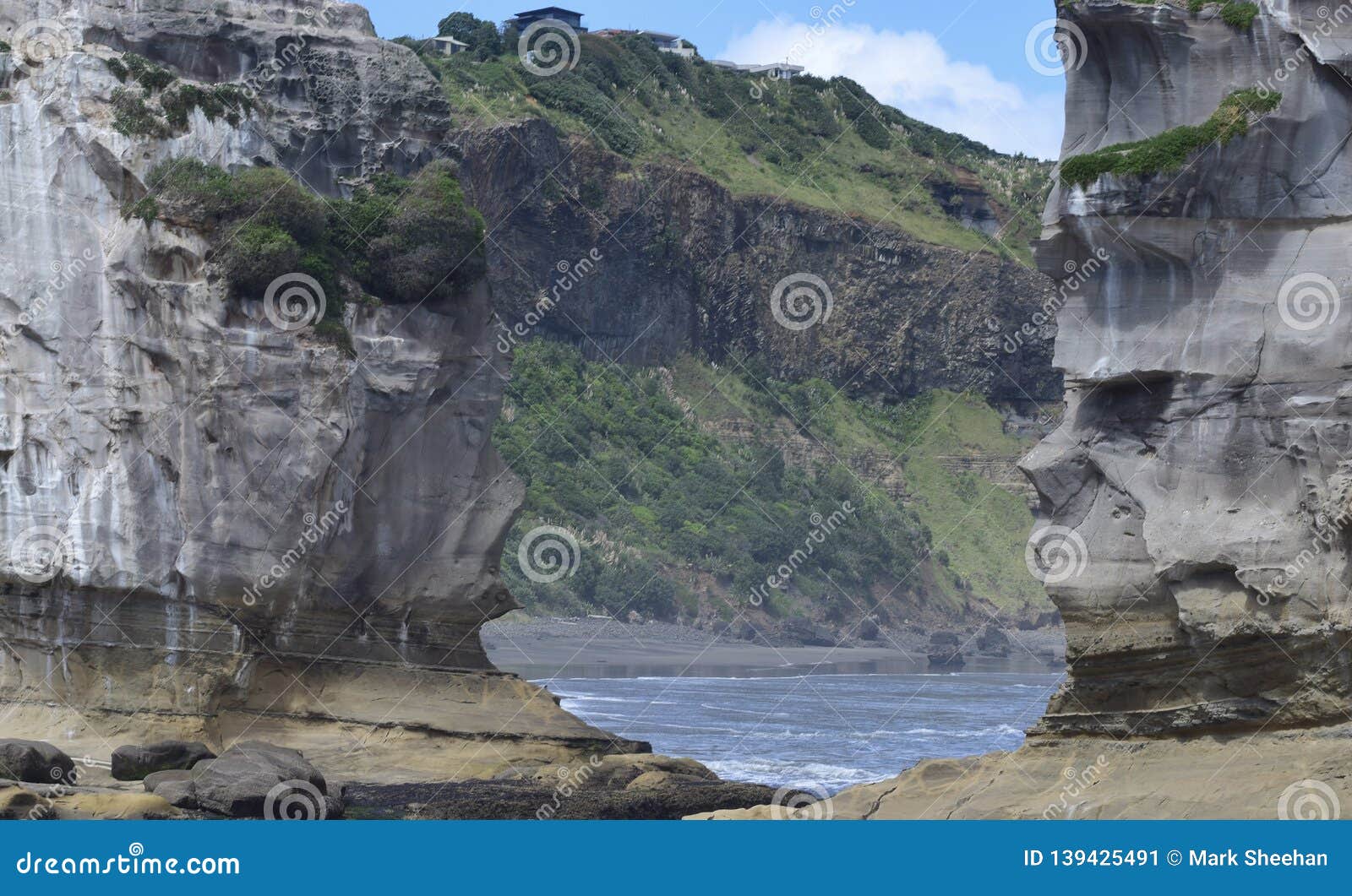 Cliffs in New Zealand stock image. Image of ledges, mountains - 139425491