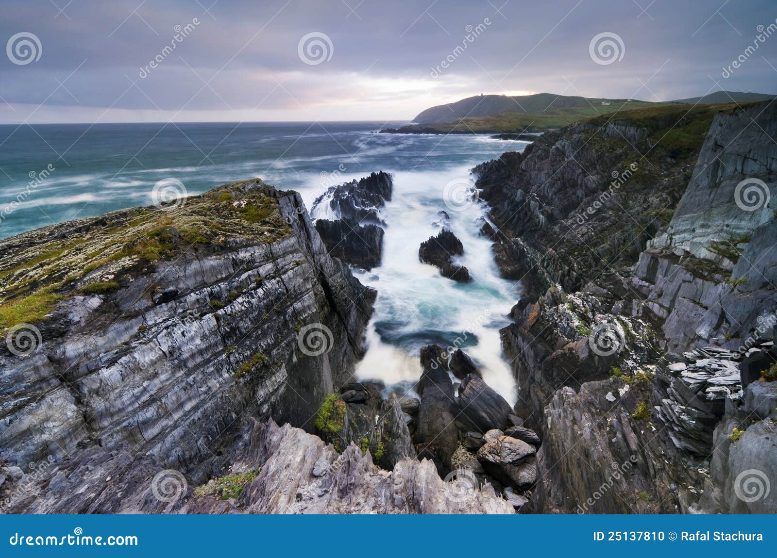 Cliffs over ocean stock photo. Image of ocean, blue, cliff - 25137810