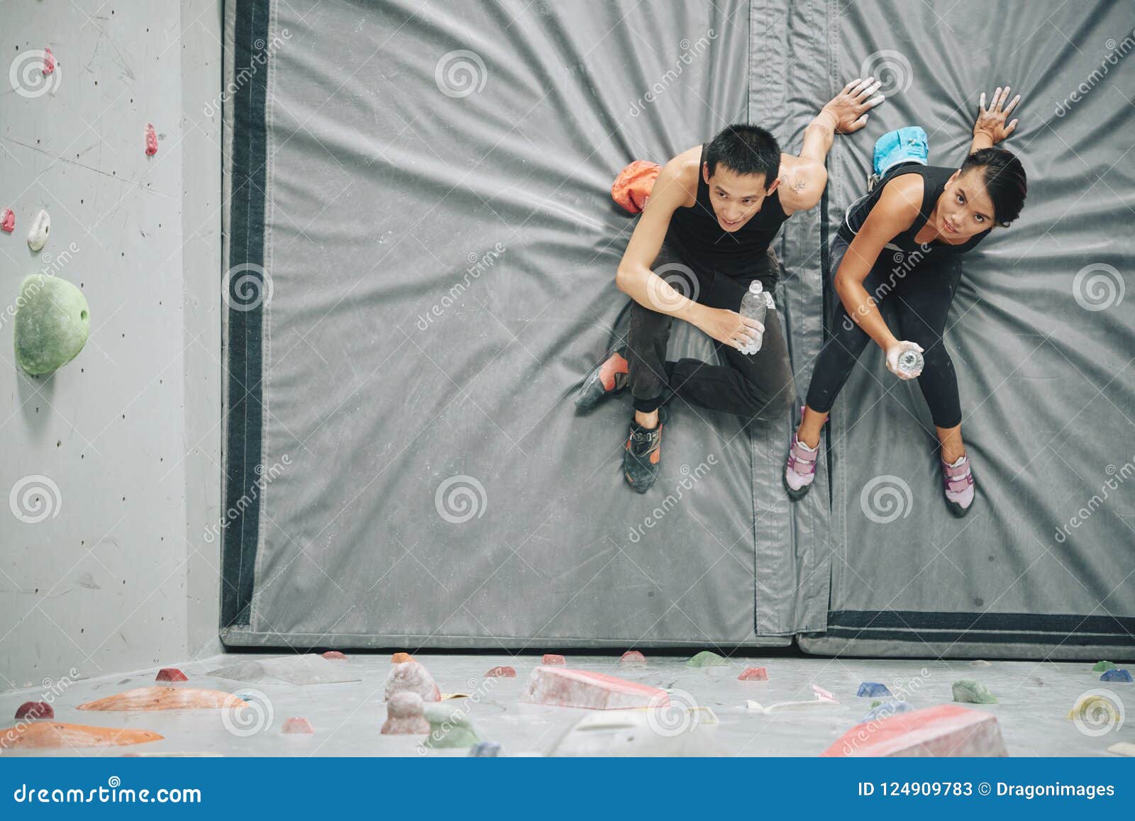 Climbers resting on mat stock image. Image of training - 124909783