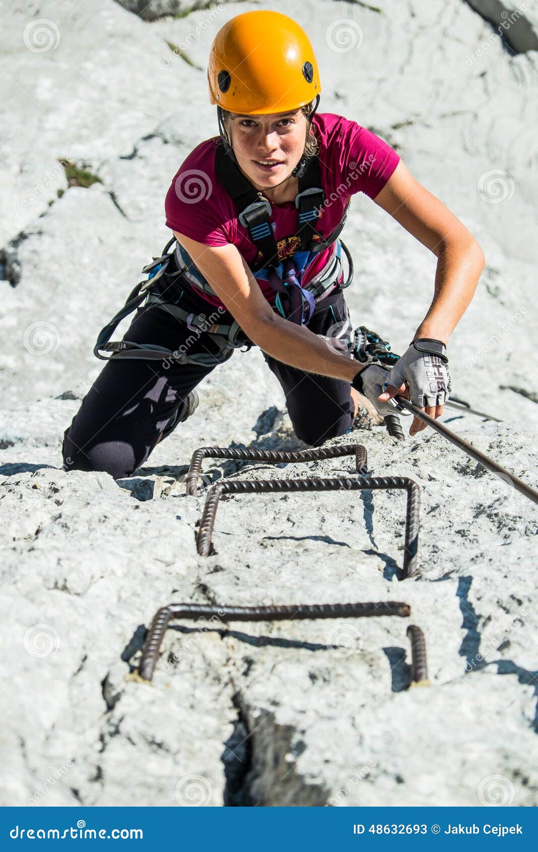 Climbing stock afbeelding. Image of extreem, actief, activiteit - 48632693