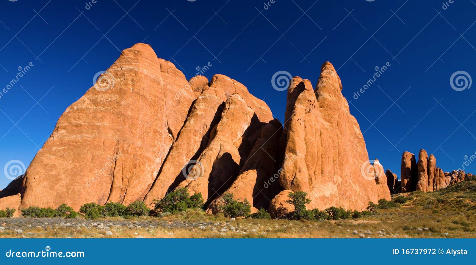 Climbing a Crevice stock photo. Image of outdoors, woman - 16737972