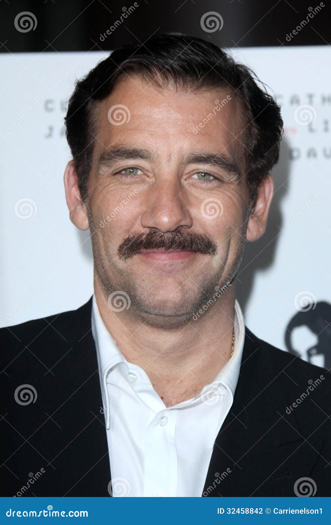 Clive Owen fotografía editorial. Imagen de llega, directores - 32458842