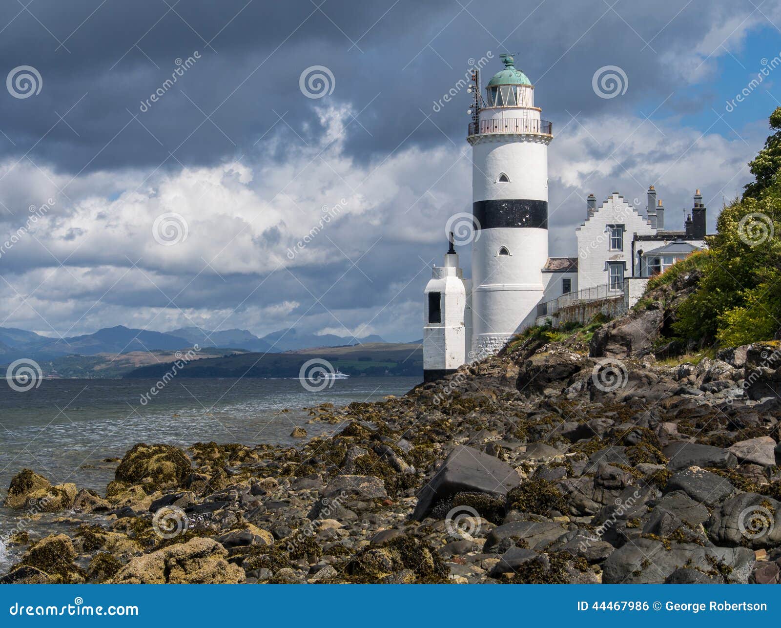 Cloch Point Lighthouse stock photo. Image of inverkip - 44467986