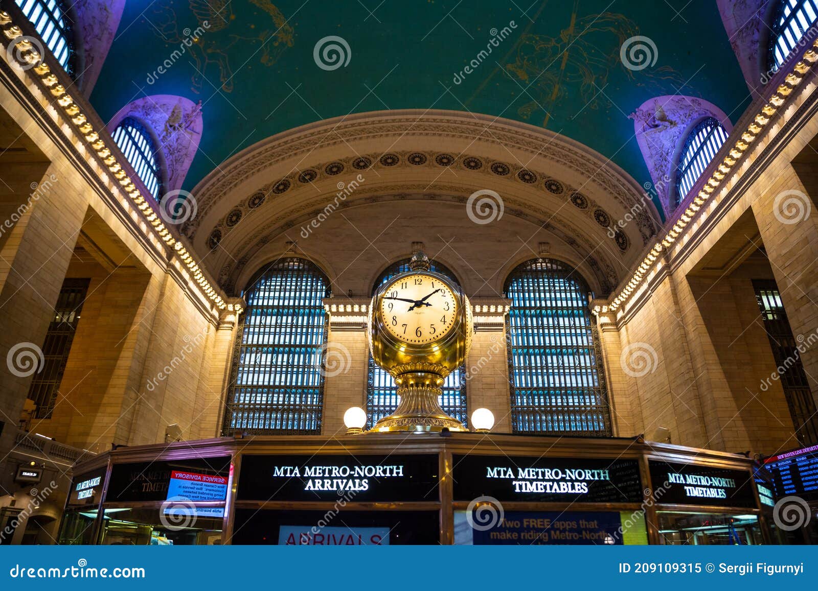 Clock in Central Station, New York Editorial Image - Image of golden ... Clock in Central Station, New York Editorial Image - Image of golden ...