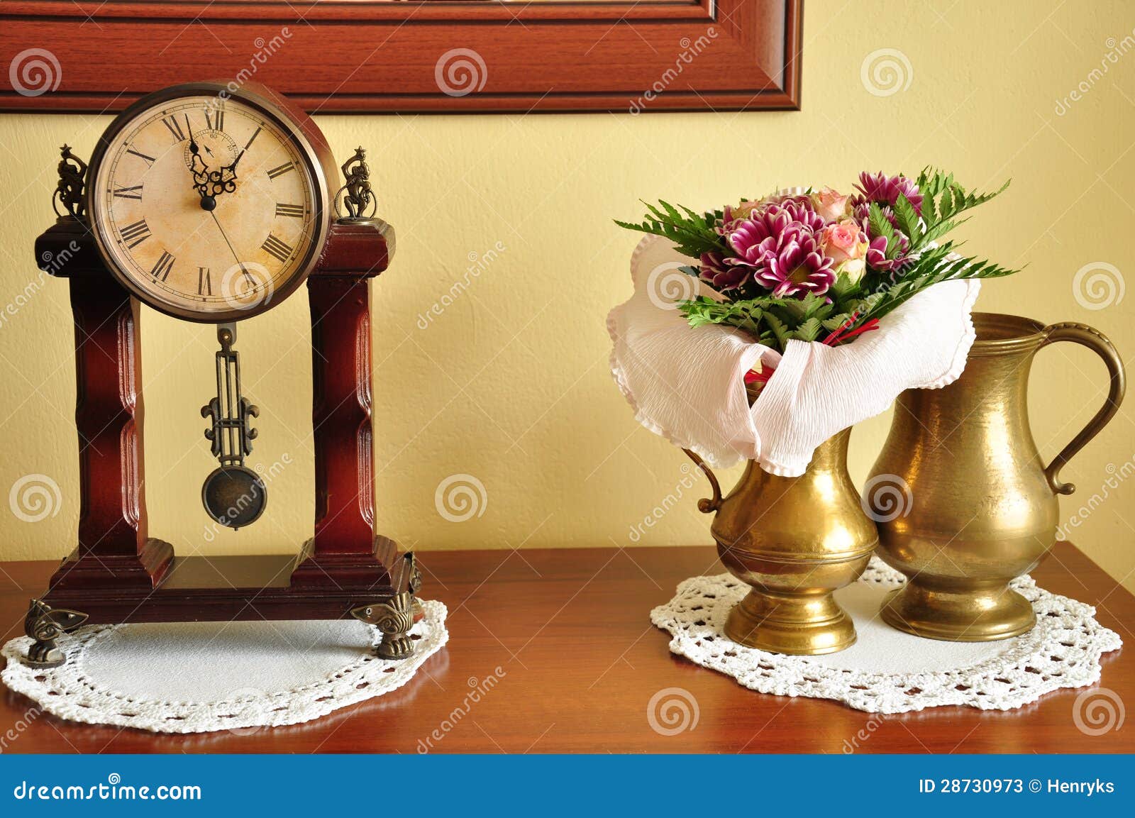 Clock, flowers and vases stock image. Image of style - 28730973