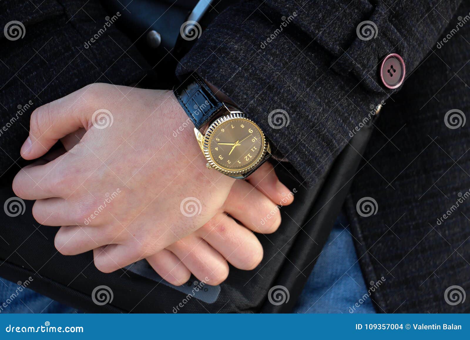 Clock on the hand stock photo. Image of retro, deadline - 109357004