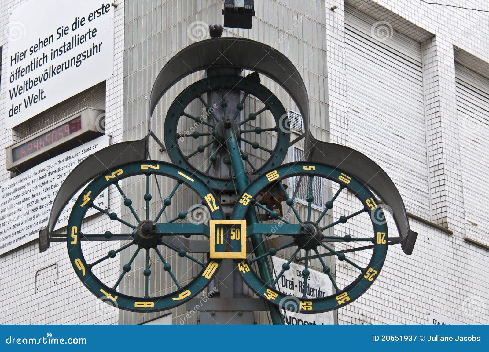 Clock museum editorial photography. Image of building - 20651937