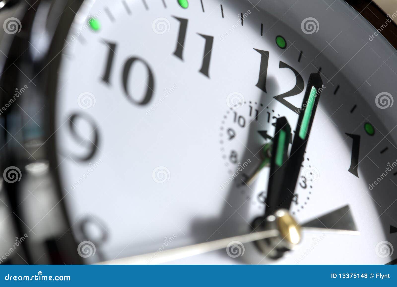 Clock Showing 12 O'clock Royalty Free Stock Photos - Image: 13375148