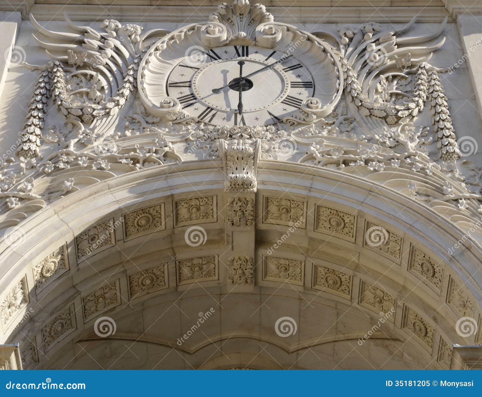 Clock Triumphal Arch stock image. Image of portugal, square - 35181205