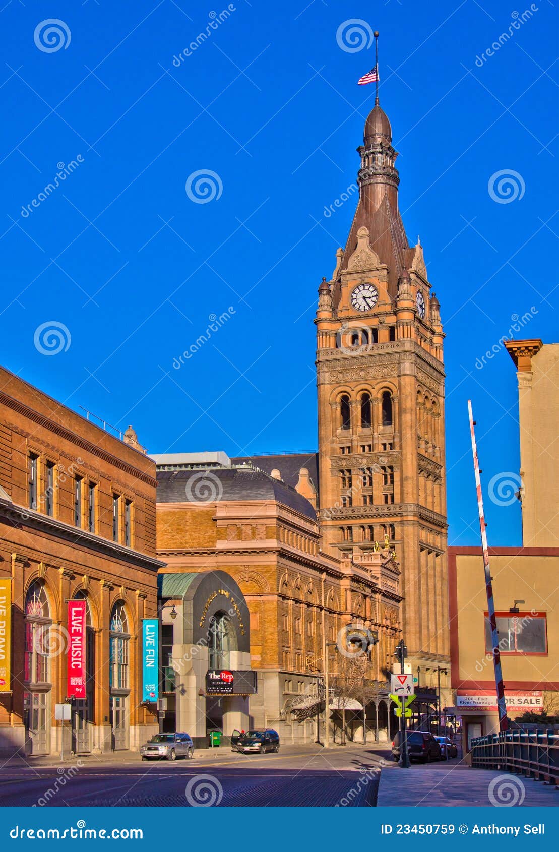 Clocktower at Milwaukee City Hall Editorial Stock Image - Image of ...