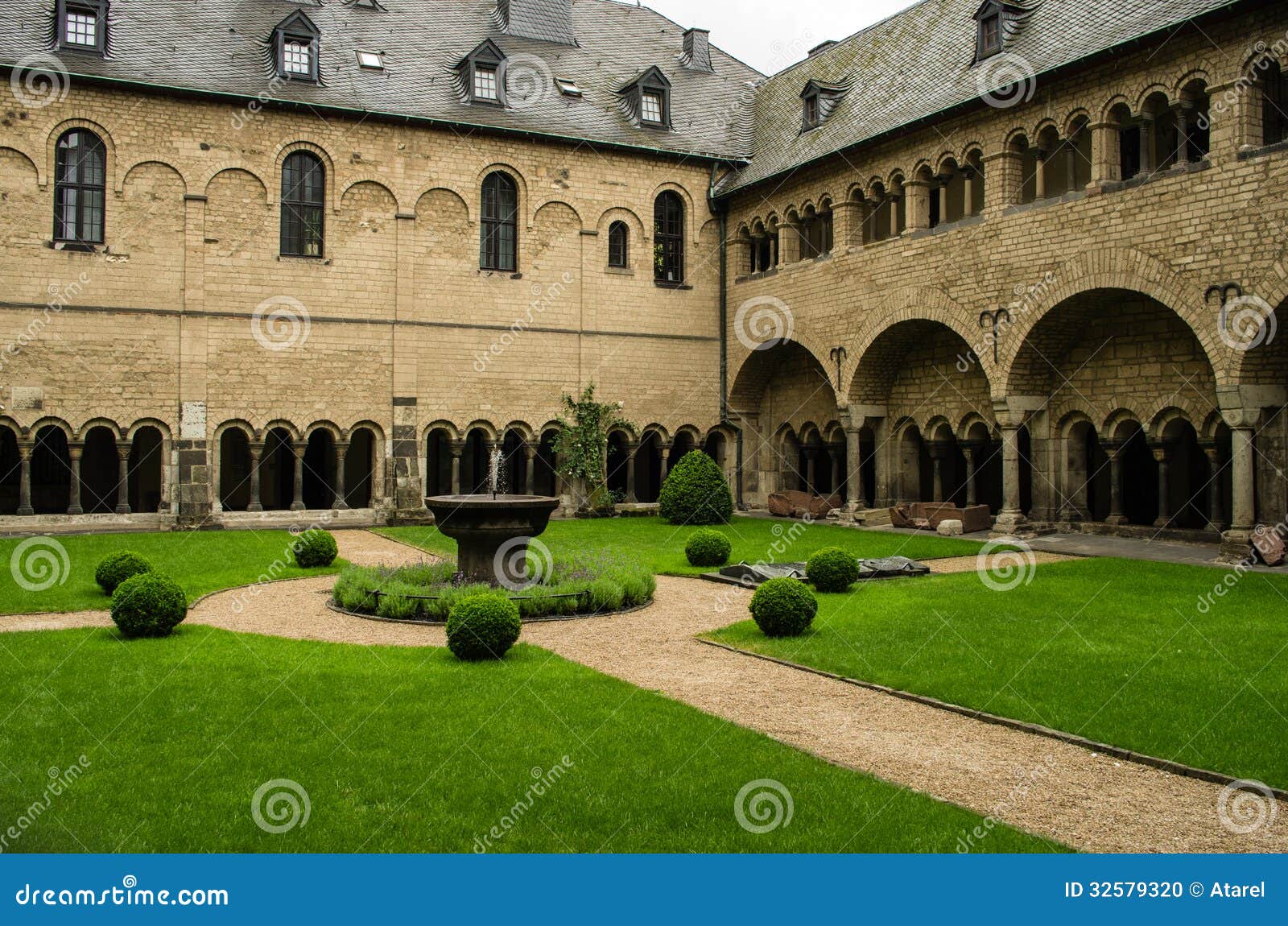 Cloistered courtyard stock photo. Image of heritage, gothic - 32579320