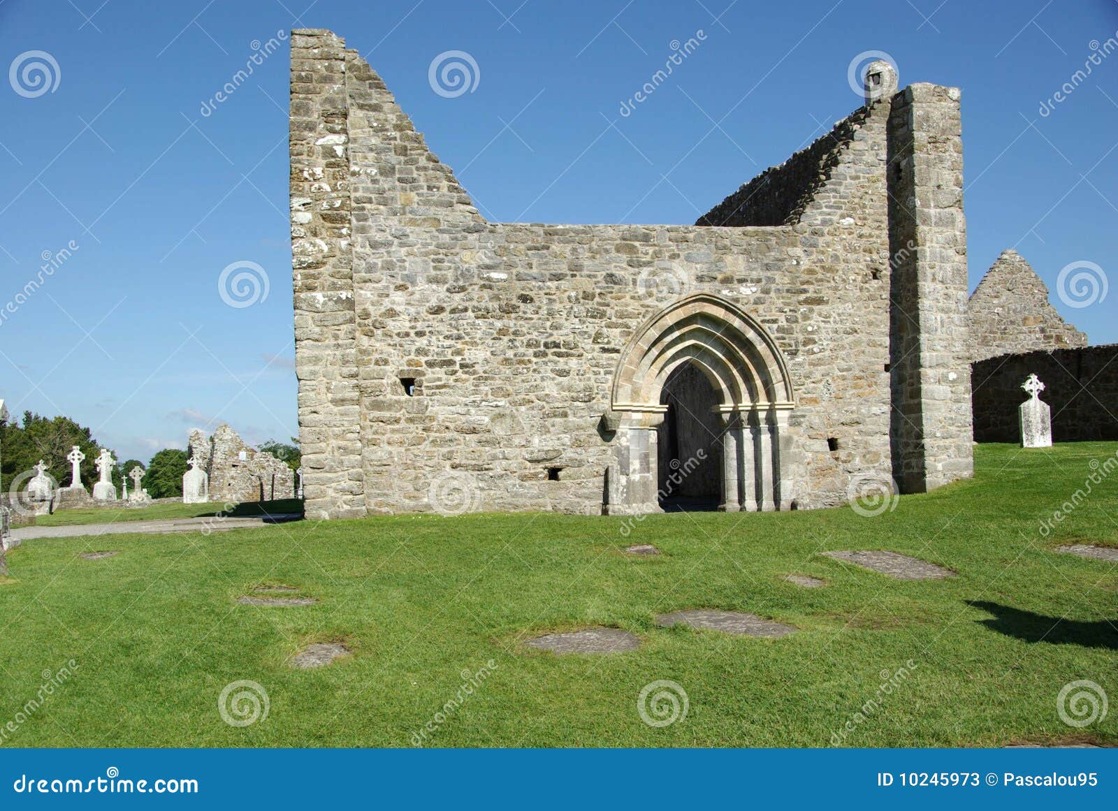 Clonmacnoise, Ireland stock image. Image of ireland, churchyard - 10245973