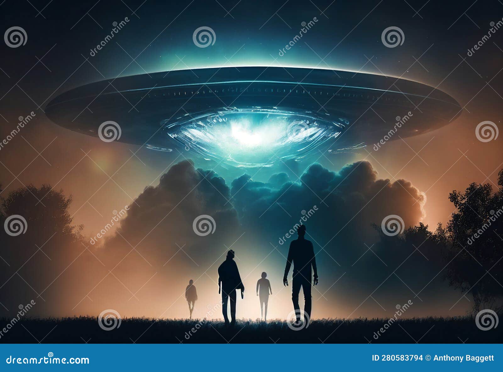 Close Encounter of the Third Kind with a UFO Flying Saucer Spaceship ...