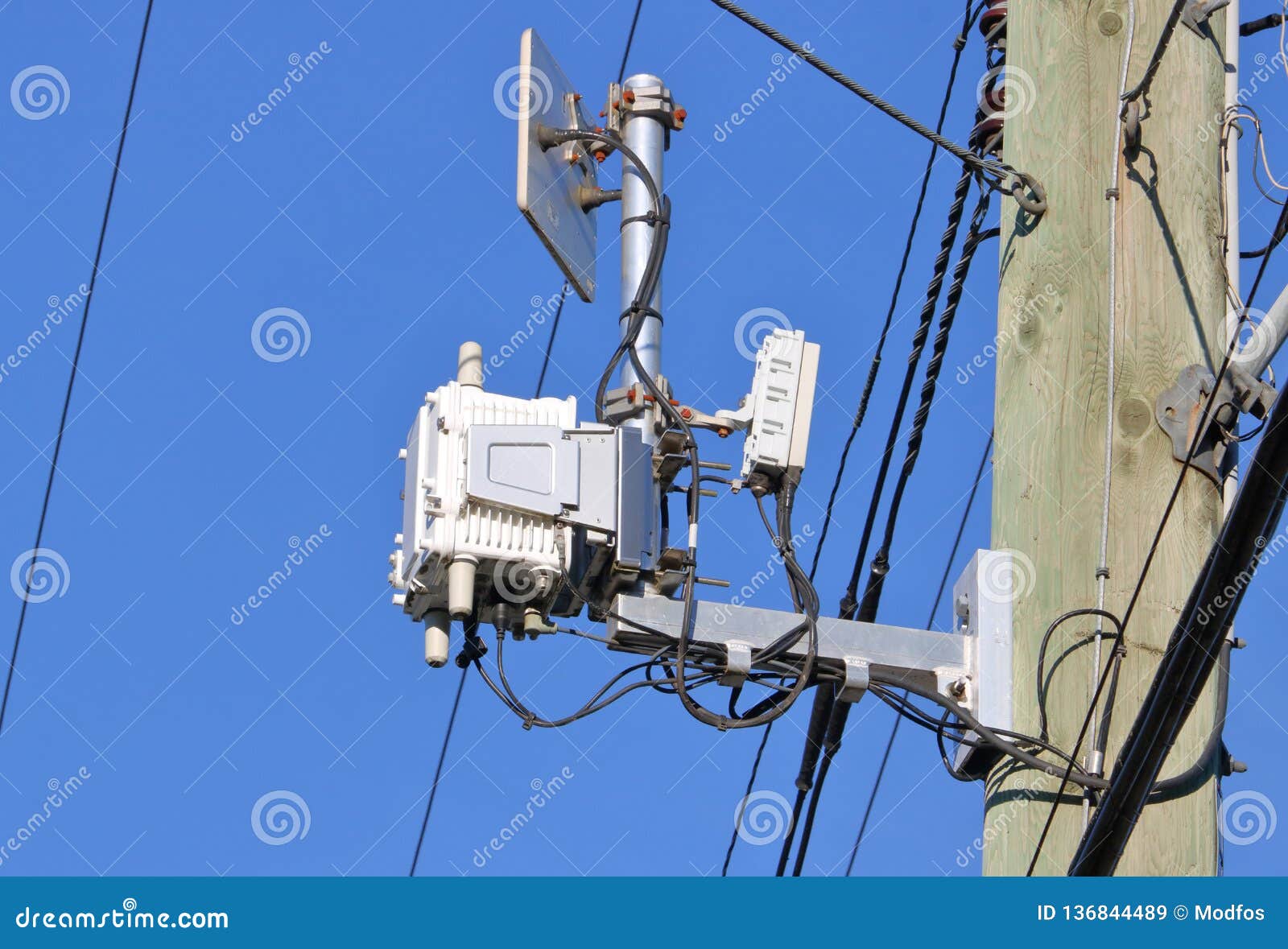 Small Cell Radio Access Node Stock Image - Image of electric, radio ...