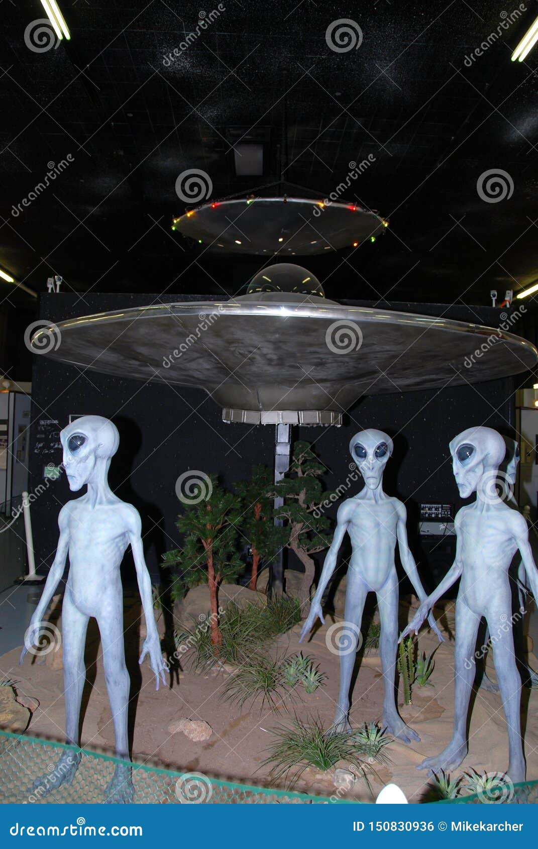 Alien Head And Inner Jaws Editorial Image | CartoonDealer.com #42418138