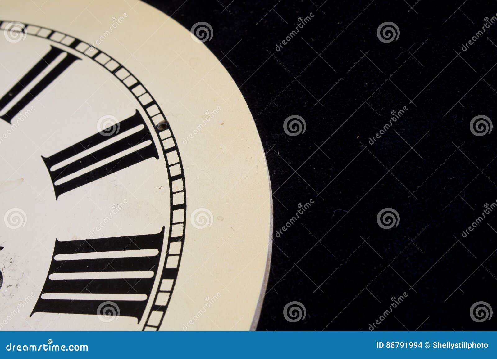 Close Up of Antique Clock Face Stock Photo - Image of passes, hand ...