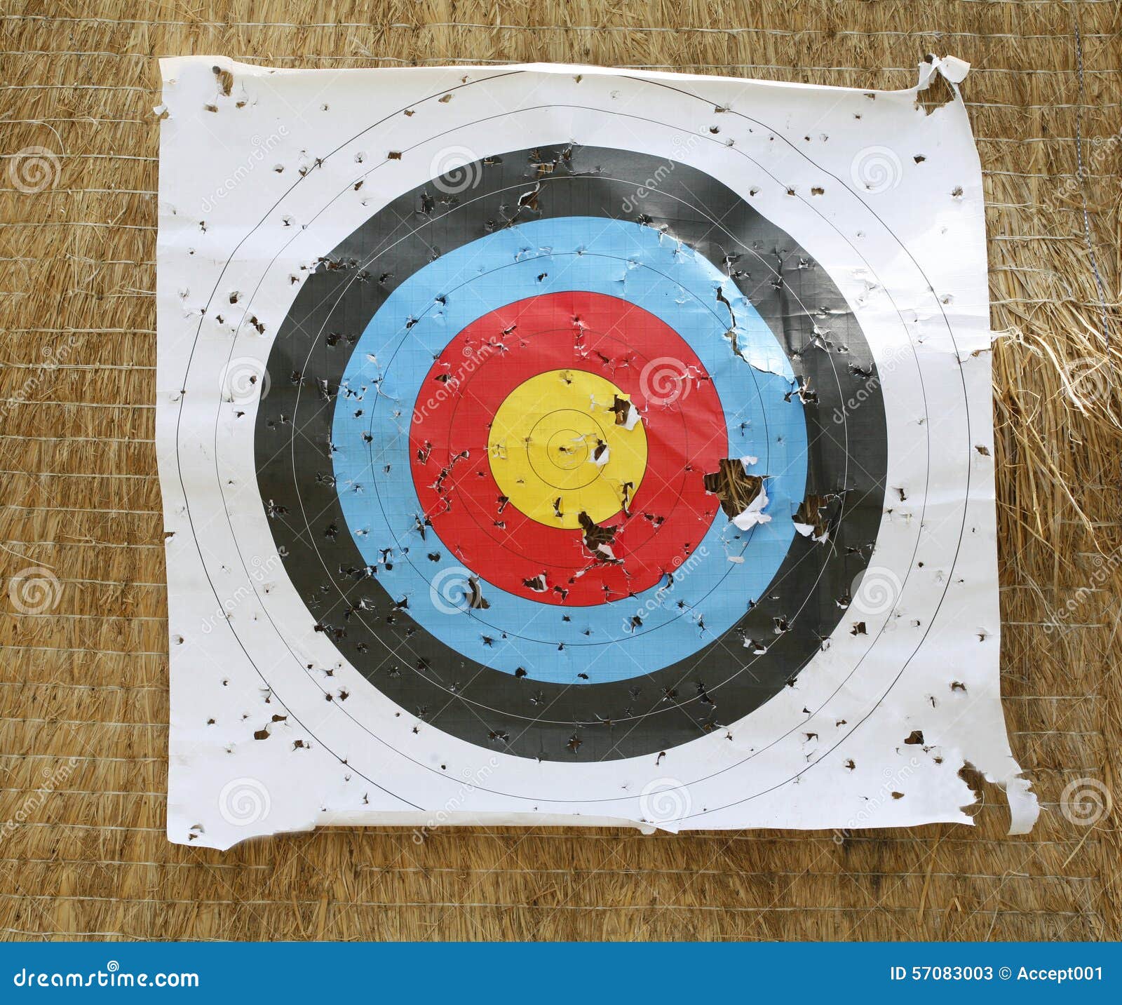 Close-up of an Archery Target Stock Image - Image of close, color: 57083003