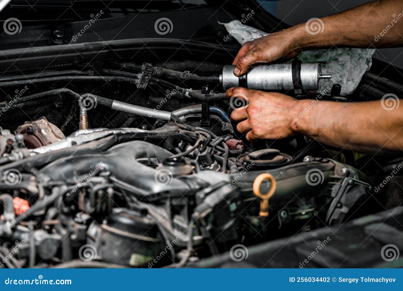 Close Up of Auto Mechanic Repairing Car Engine in Car Service Stock ...