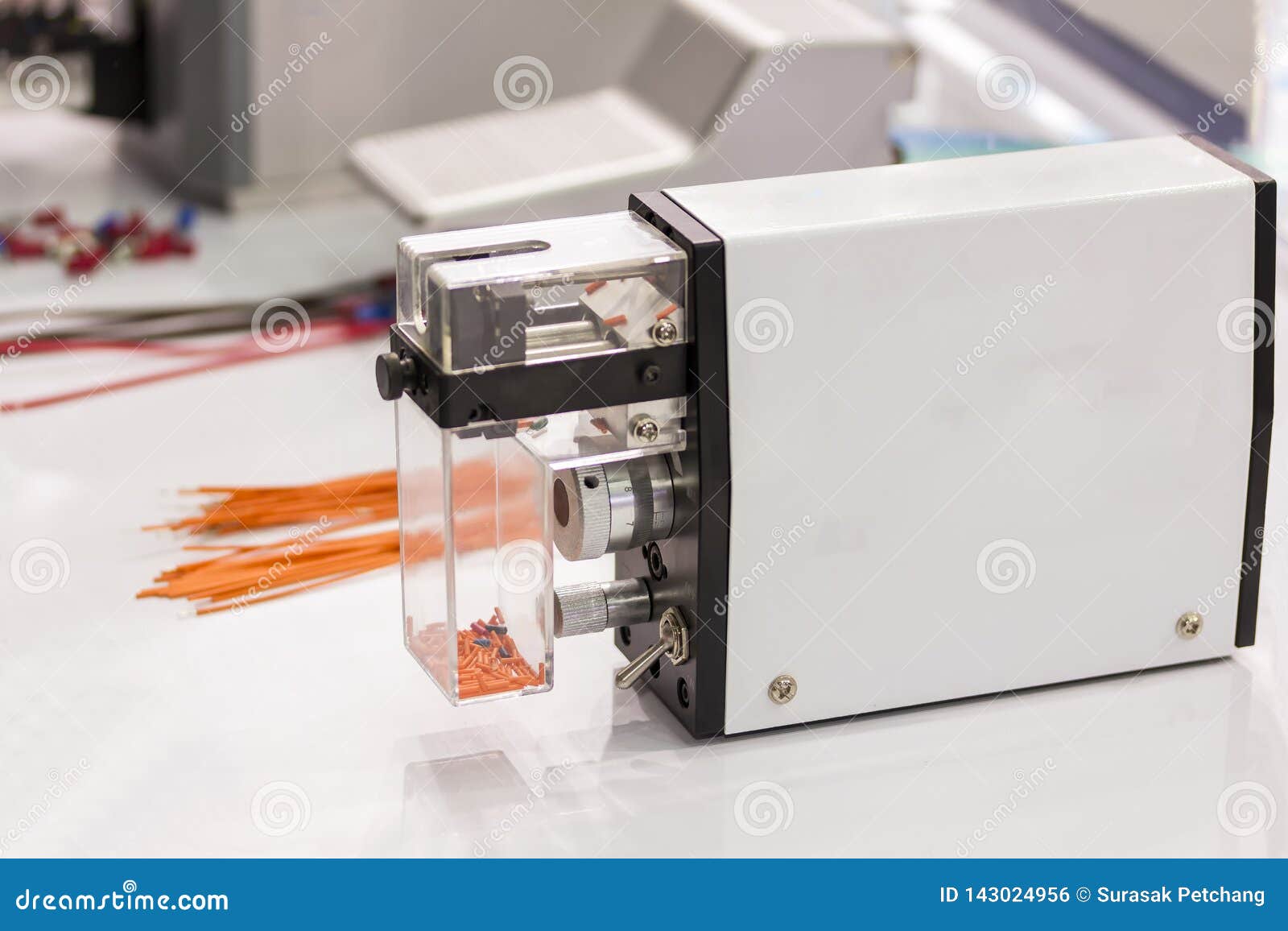 Close Up Automatic Cable Measuring Cutting Stripping Crimping Machine ...