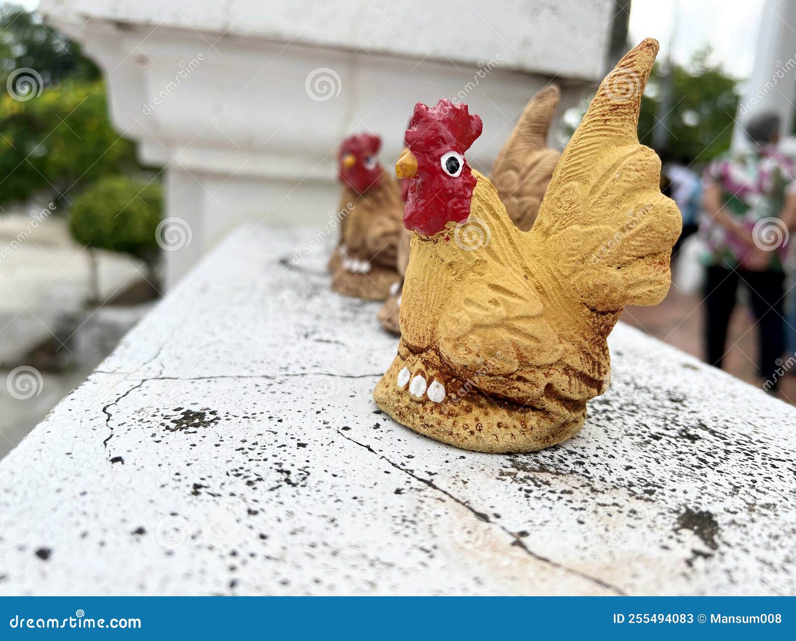 Beautiful Chicken Statue on Cement Table Stock Image - Image of ...