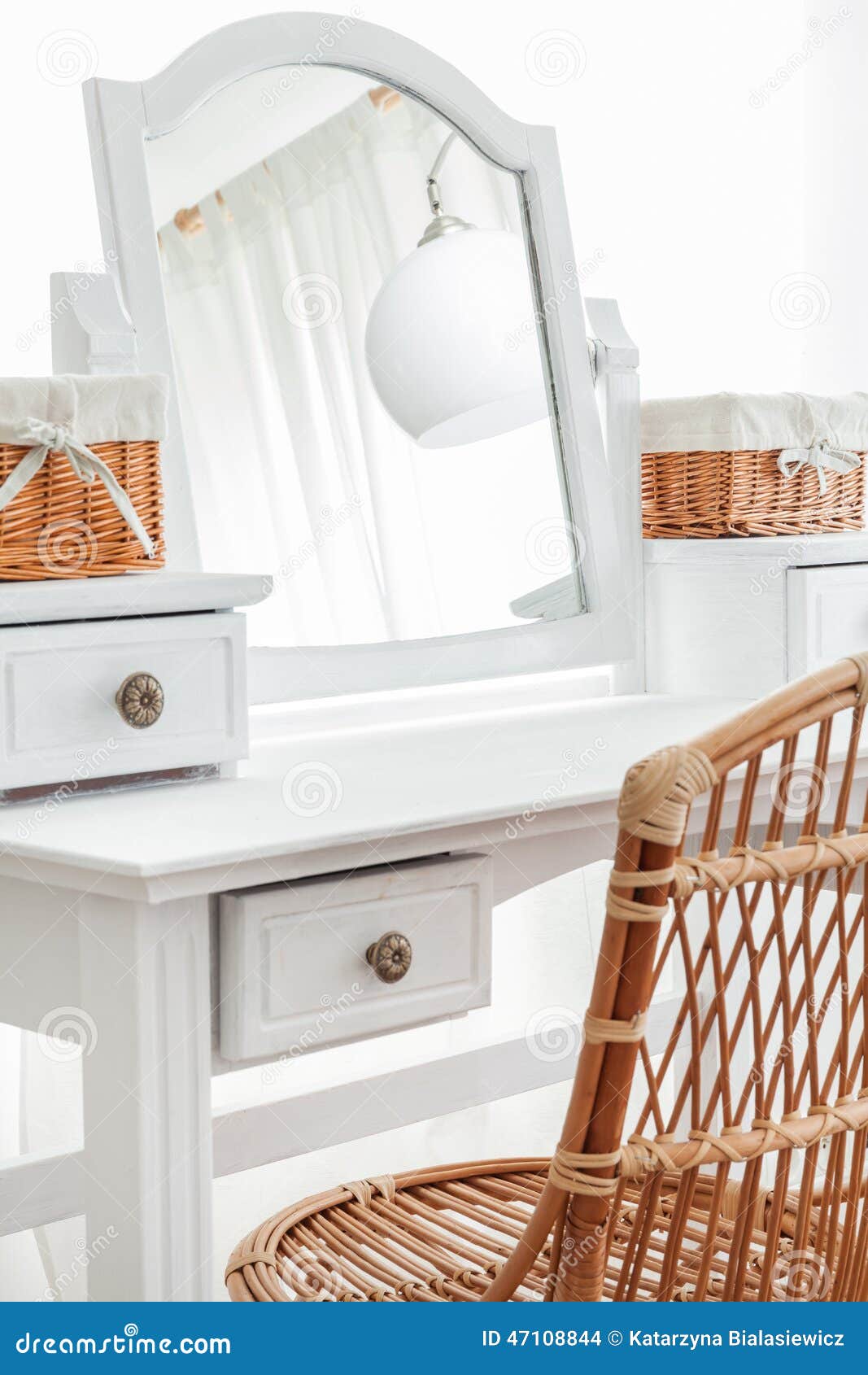Close-up of Beauty Dressing Table Stock Photo - Image of beauty, inside ...