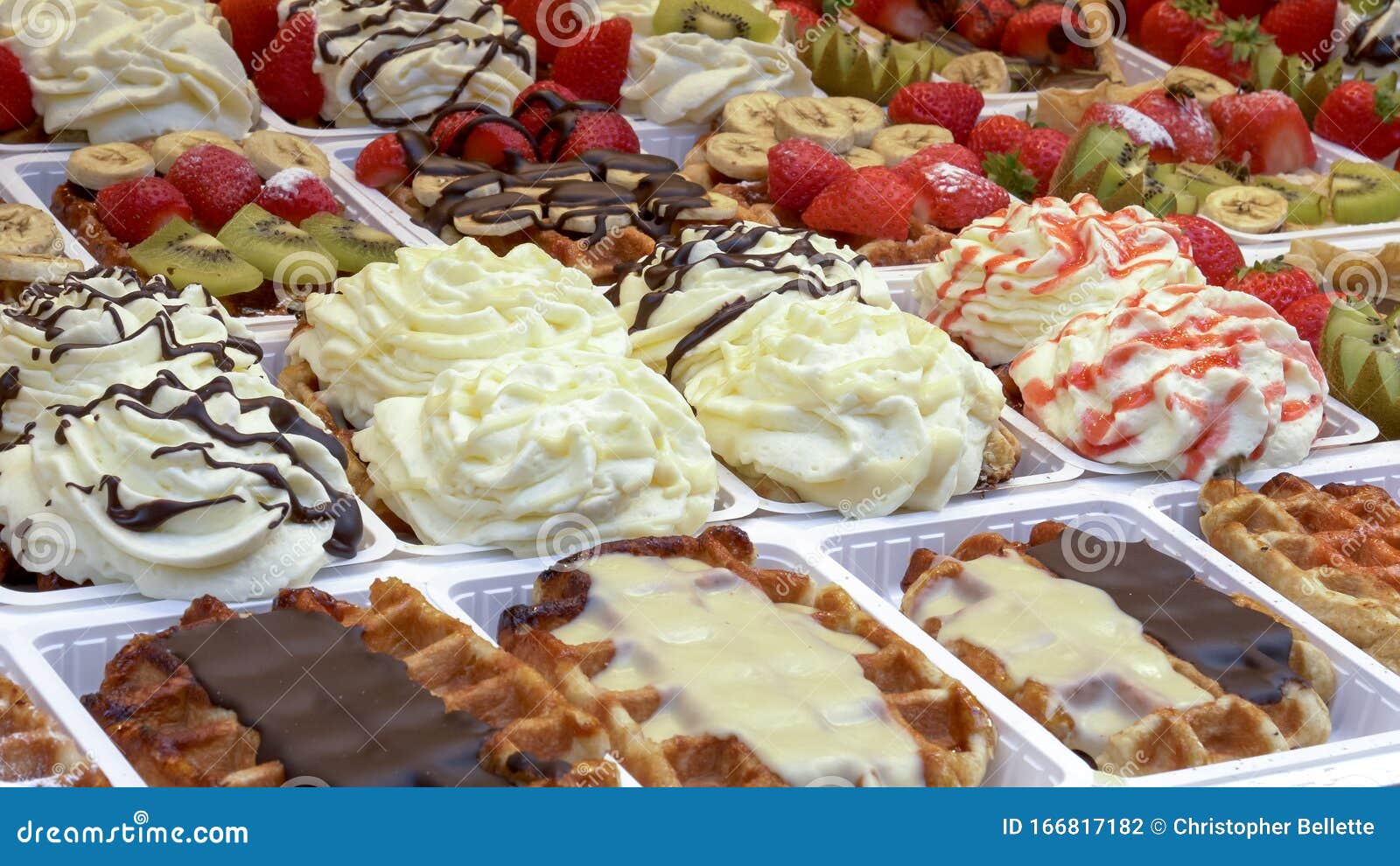 Close Up of Belgian Waffles on Display at a Bakery in Brussels 库存照片 ...