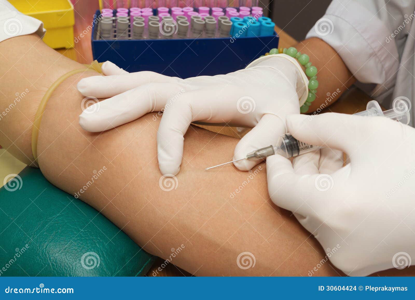 Close Up of Blood Extraction Stock Photo - Image of bank, analysis ...