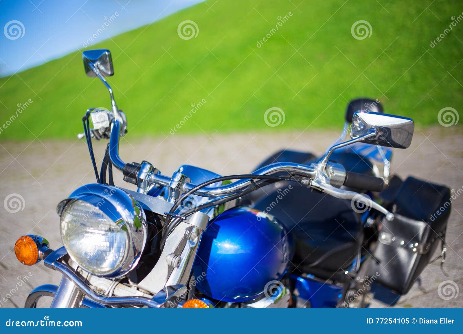 Close Up of Blue Retro Motorcycle Stock Image - Image of fast, racer ...