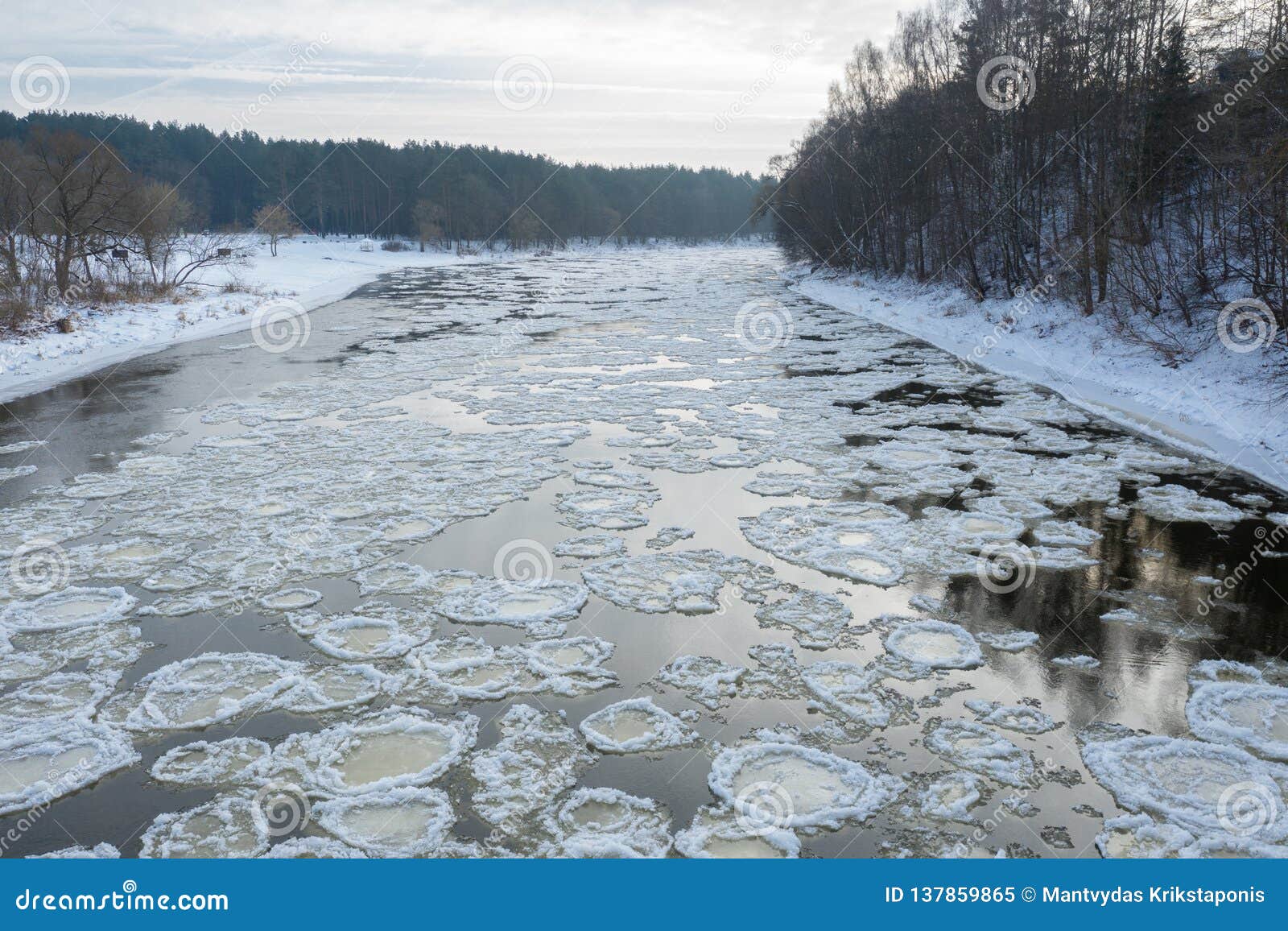 Close Up of Broken Ice in Flowing River Stock Image - Image of frosty ...
