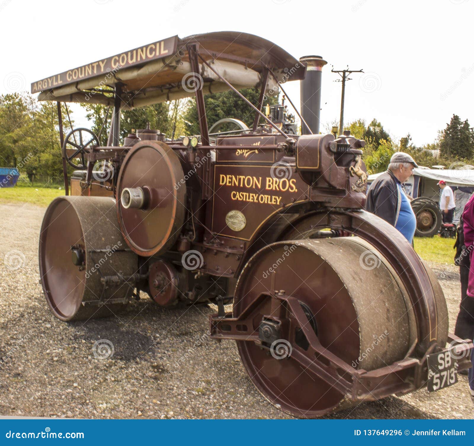 A Old Fashioned Steam Engine Editorial Photo - Image of fashioned ...