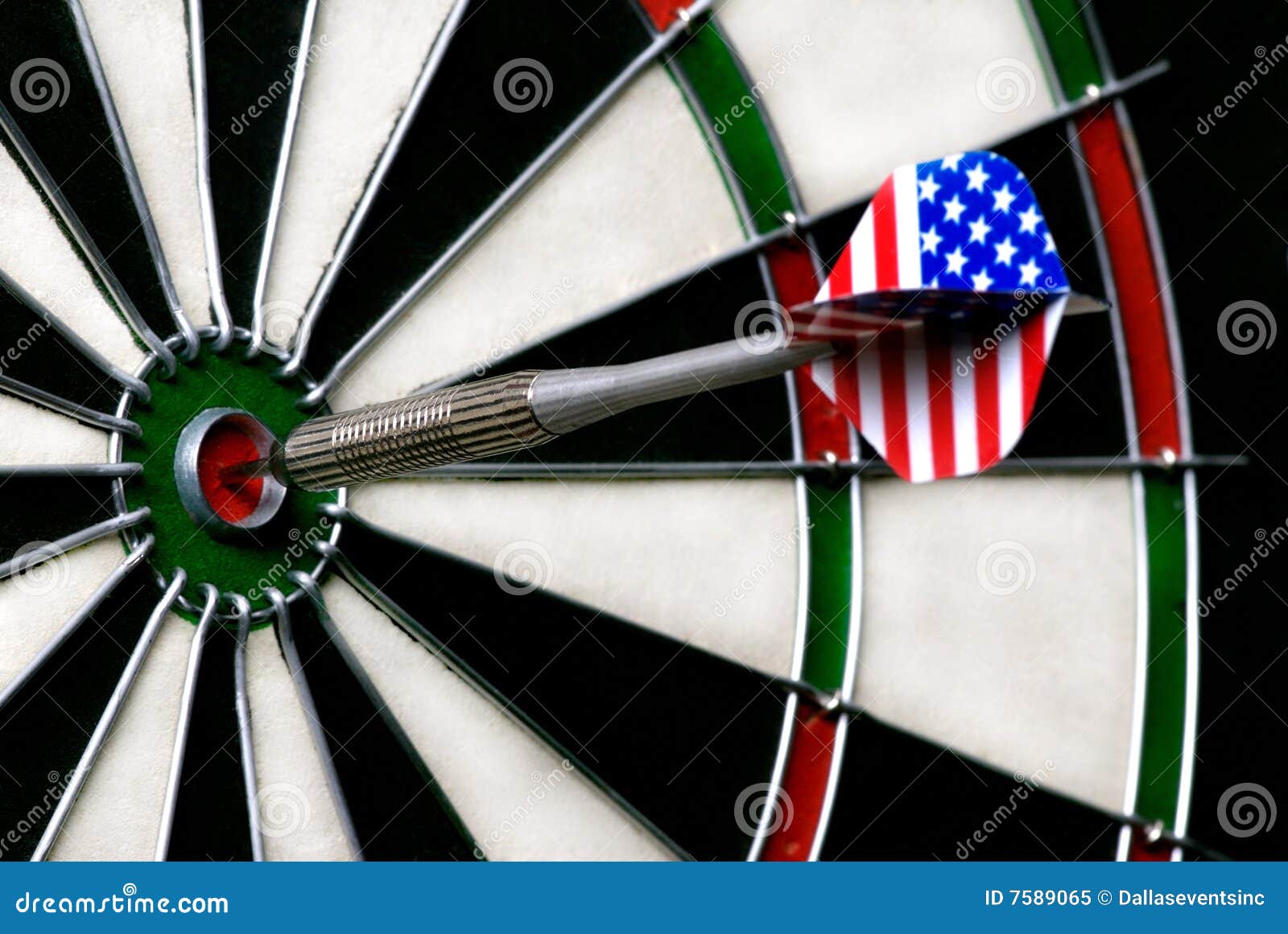 Close up of a bulls eye stock image. Image of dart, objects - 7589065