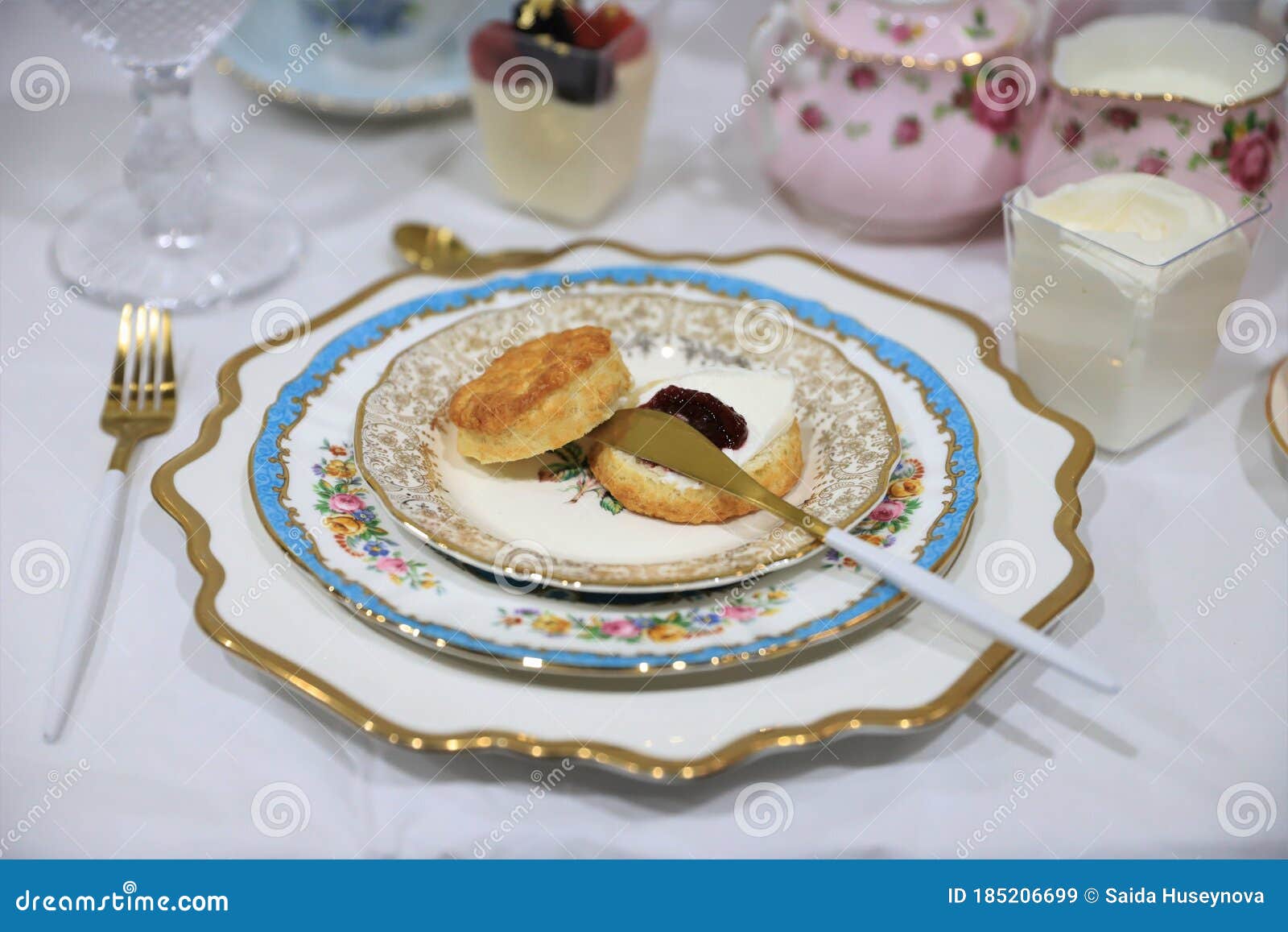 Close Up of a Cake on a Vintage Plate Stock Image - Image of food ...