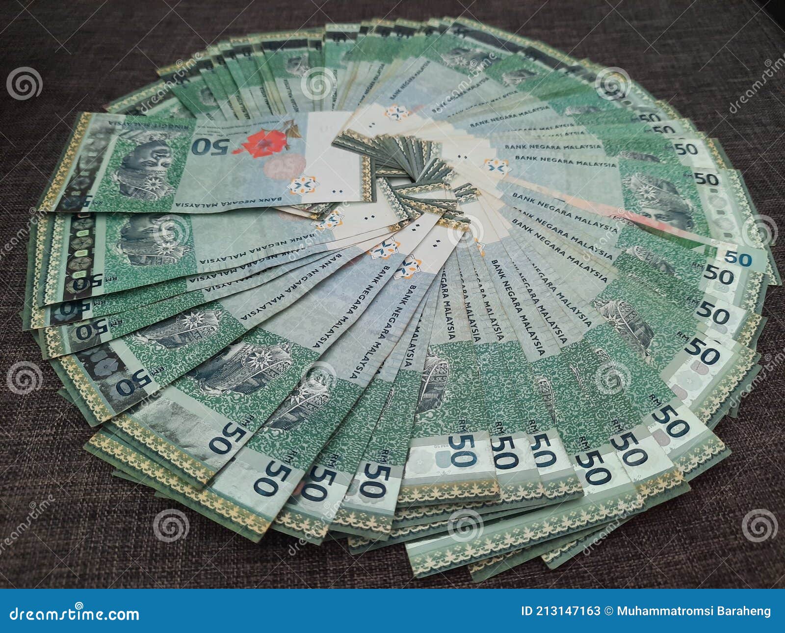 Close Up of Cash Ringgit Malaysia on the the Sofa. Blurred Backgrounds ...