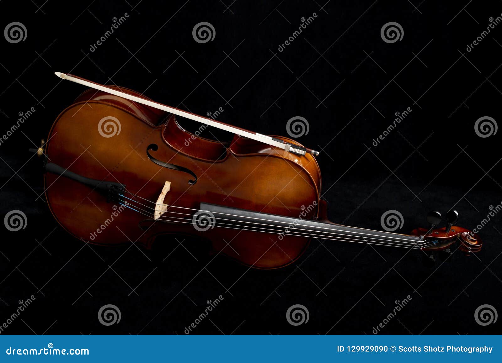 Cello and Bow stock photo. Image of brown, musical, orchestra - 129929090