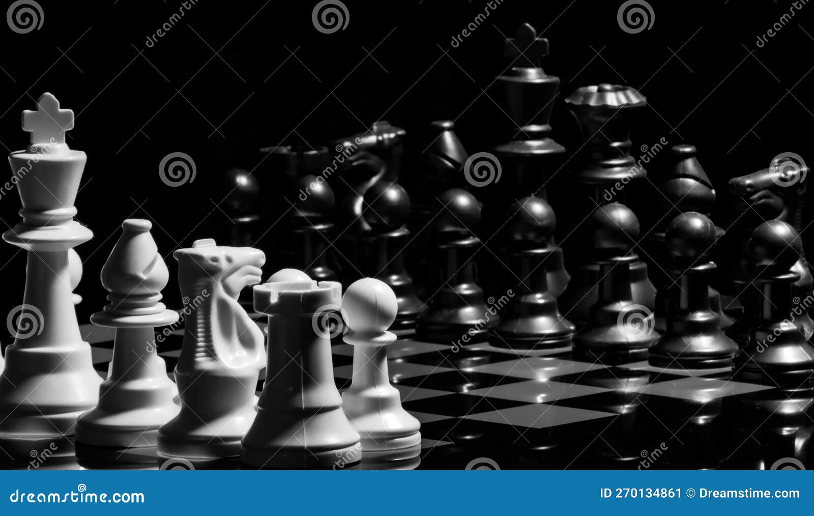 Close Up of Chess Pieces on a Reflective Mirror Board Surface Wi Stock ...