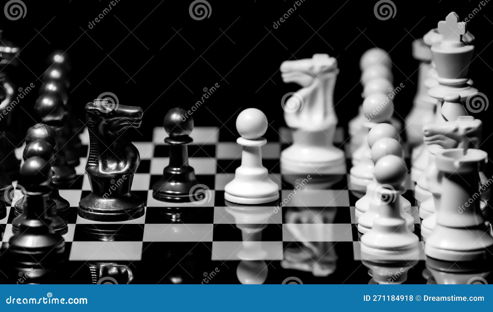 Close Up of Chess Pieces on a Reflective Mirror Board Surface Wi Stock ...