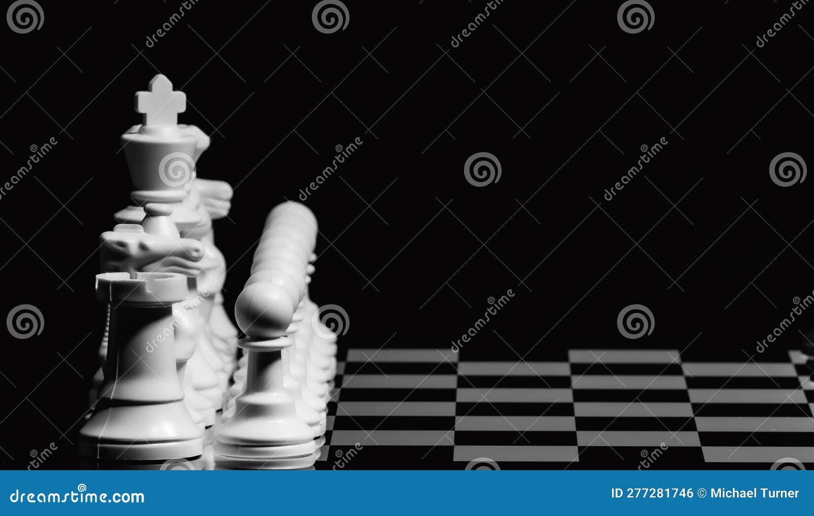 Close Up of Chess Pieces on a Reflective Mirror Board Surface Wi Stock ...