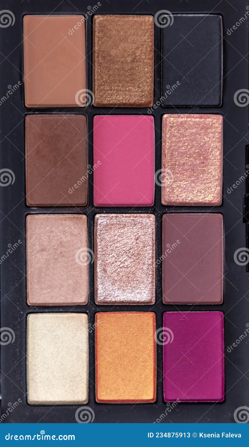 Close Up of Compact Eyeshadow Palette Stock Image - Image of glamour ...