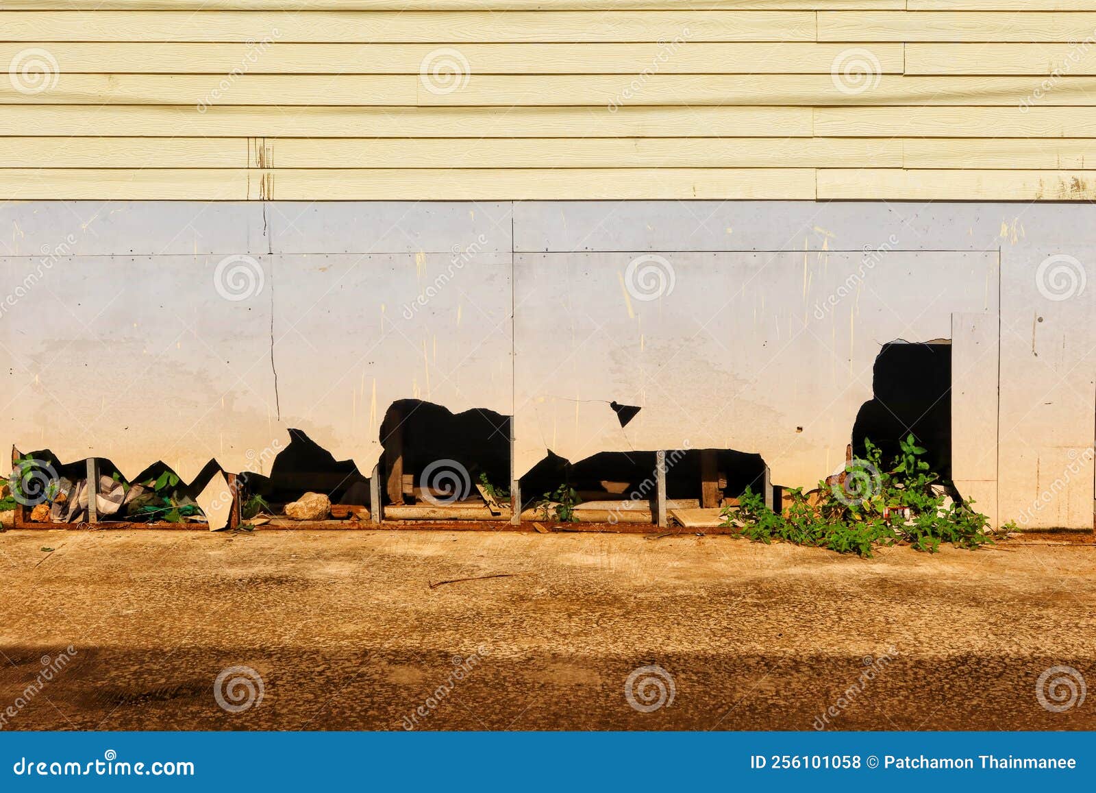 Close-up of Cracks in the Base of an Old Building with Cracks and ...