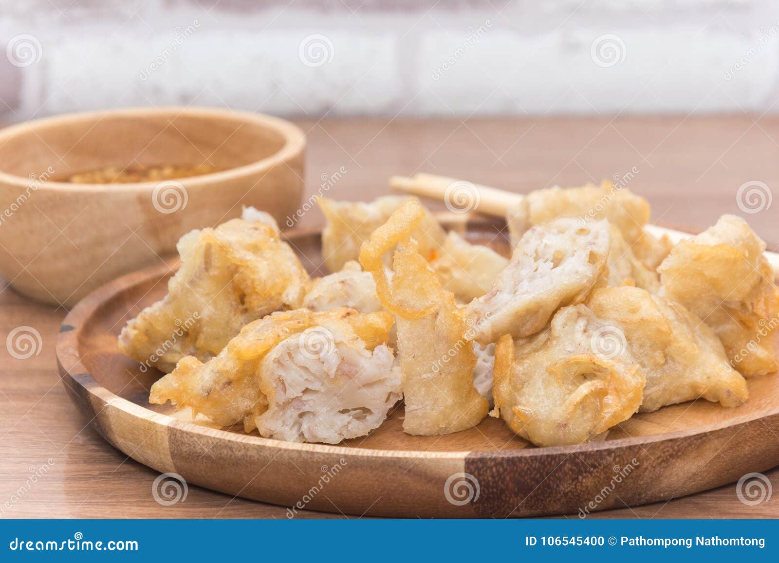 Crispy Fried Taro and Sauce Stock Photo - Image of chips, crispy: 106545400