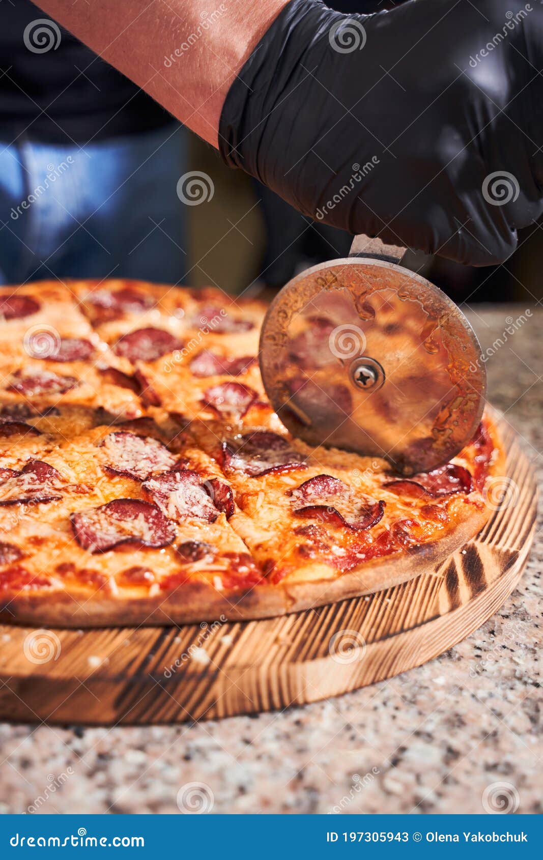 Close Up Cutting Italian Pizza Stock Image - Image of dough, culture ...