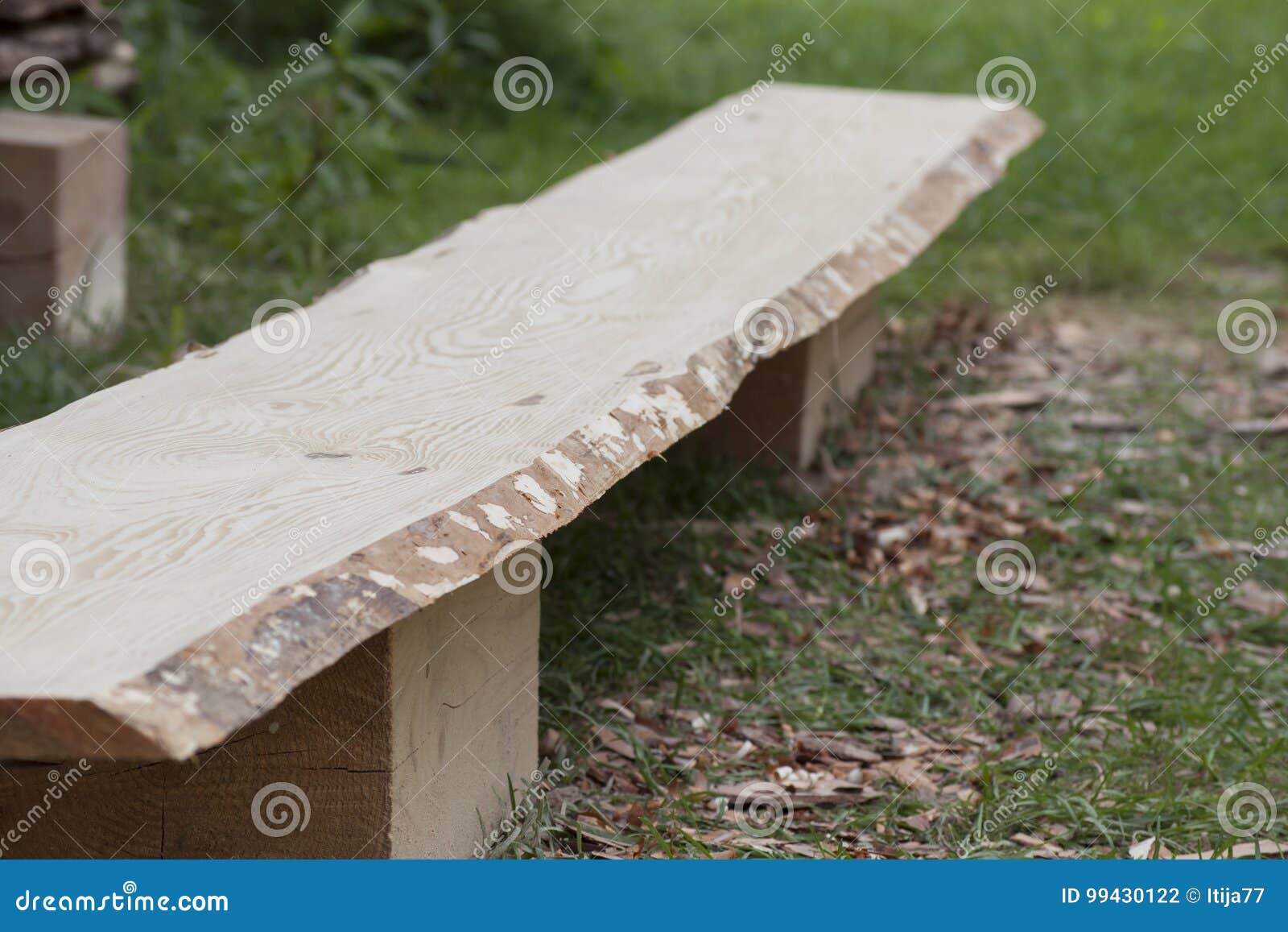 Close Up Da Prancha De Madeira Do Pinho Sem a Casca Antes Do Processo ...