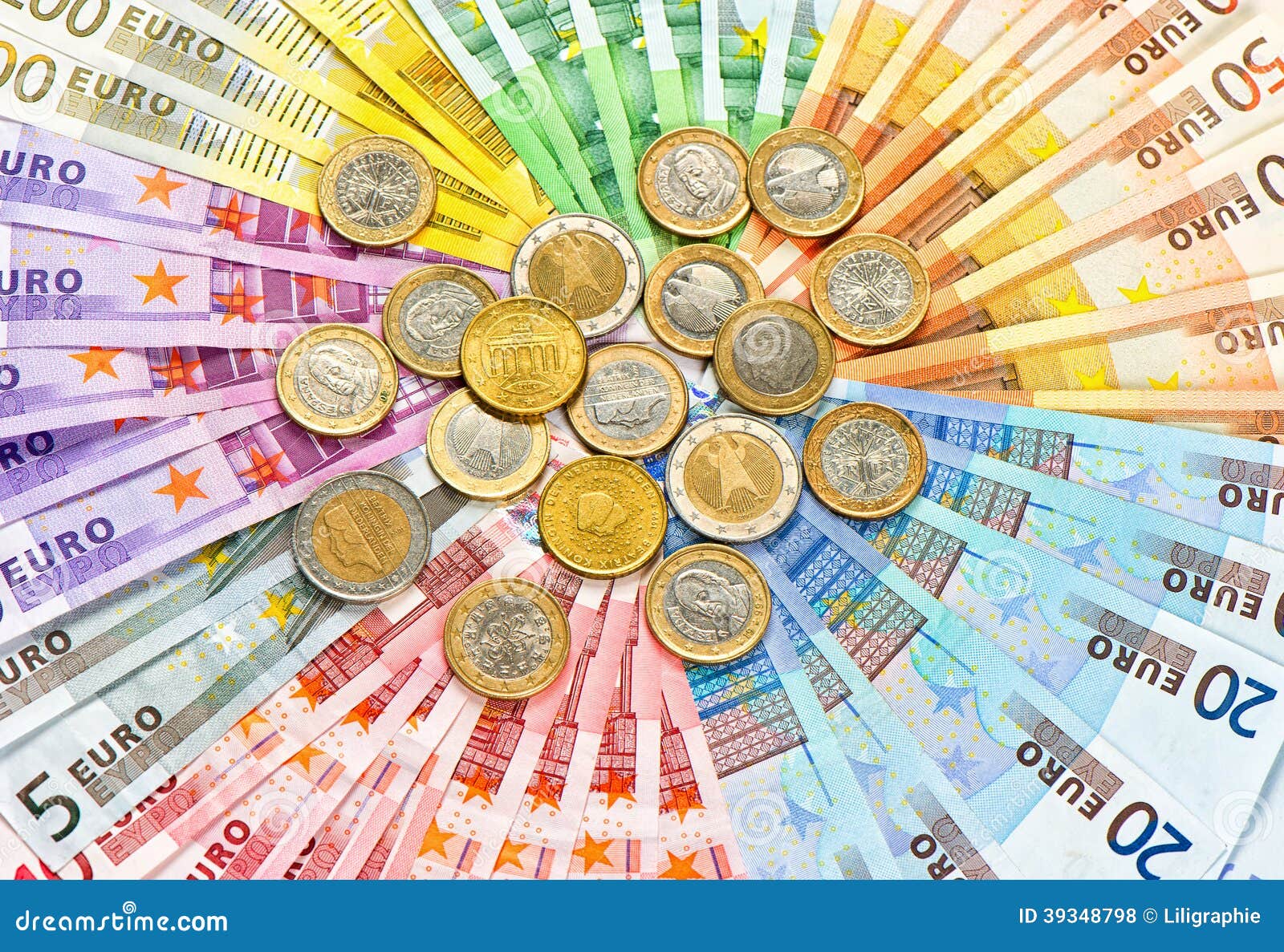 Close Up De Euro- Moedas E Cédulas Foto de Stock - Imagem de espanha ...