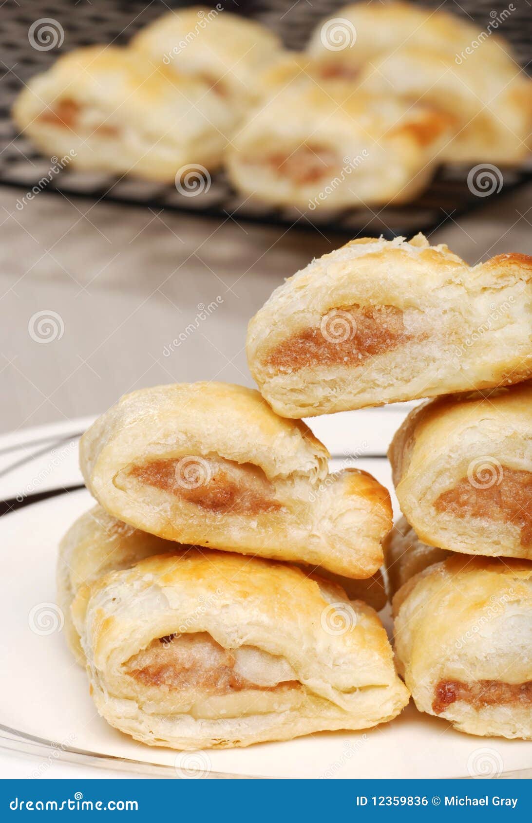 Close Up De Rolos De Salsicha Foto de Stock - Imagem de ingrediente ...