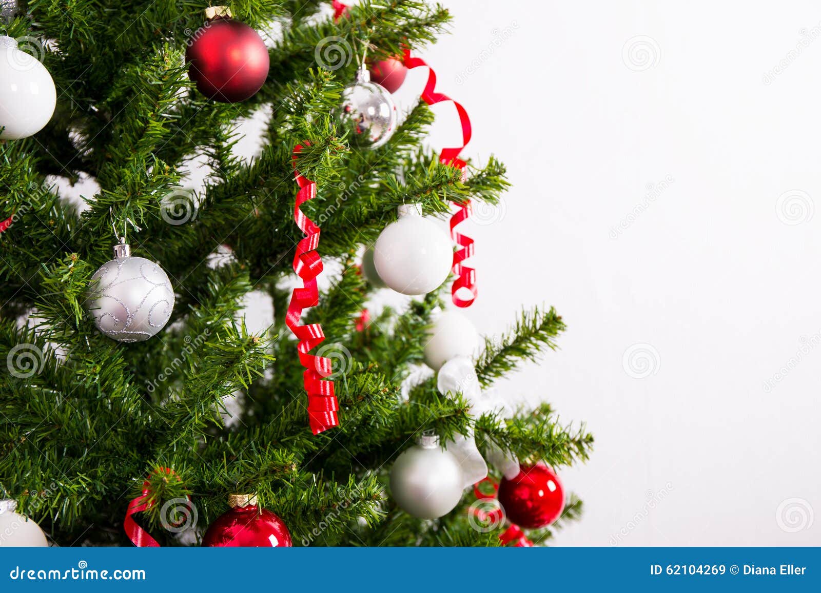 Close Up of Decorated Christmas Tree Stock Image - Image of green ...