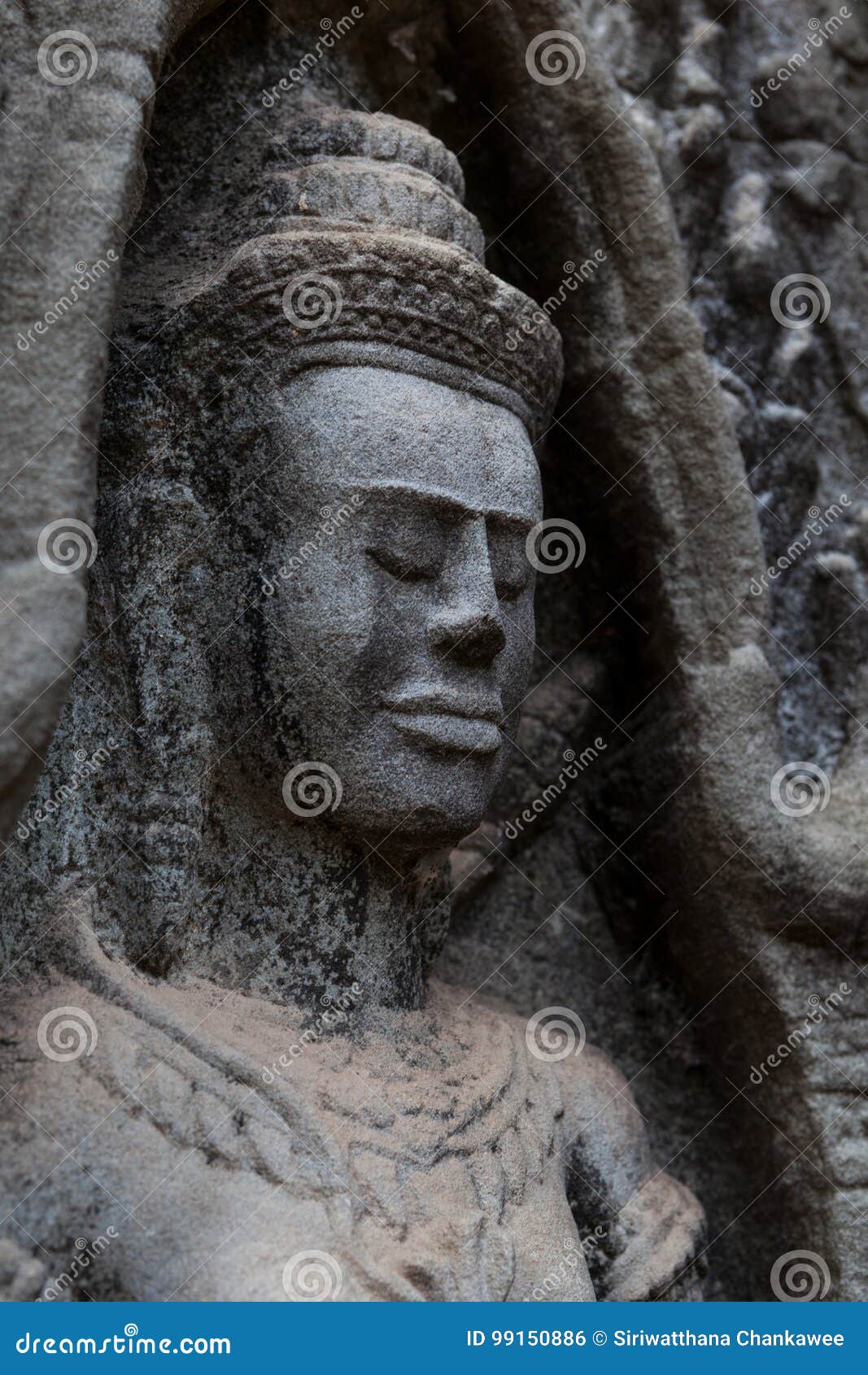 Close-up Devata at Ancient Temple in Angkor Area. Stock Photo - Image ...