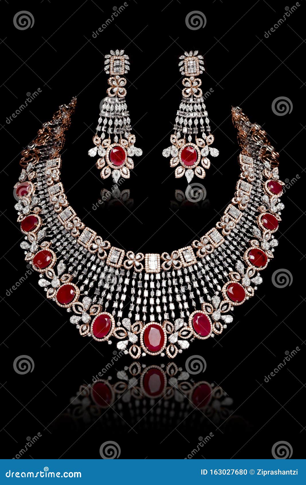 Heavy Diamond Necklaces