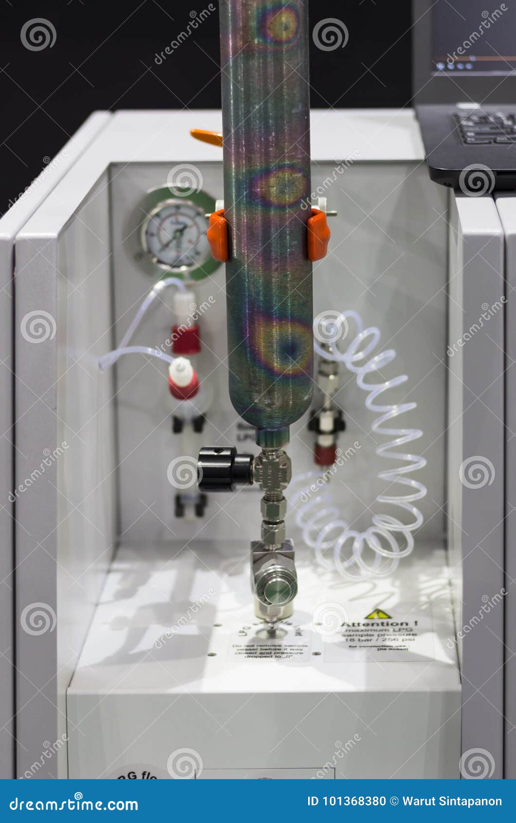 Close Up Elemental Analyzer Stock Photo - Image of mines, inspect ...