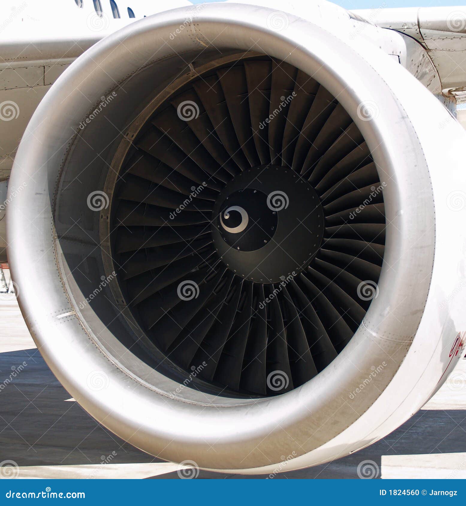 Close Up of the Fan Blades Inside a Jet Engine Stock Photo - Image of ... Close Up of the Fan Blades Inside a Jet Engine Stock Photo - Image of ...